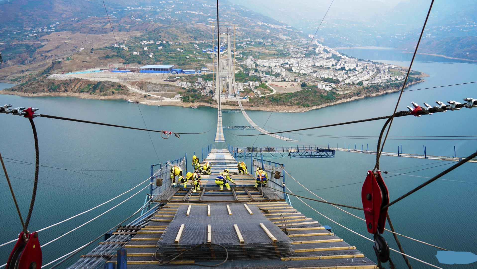 Stay Cables in Bridges: A Guide to Prestressing & Cable-Stayed Design